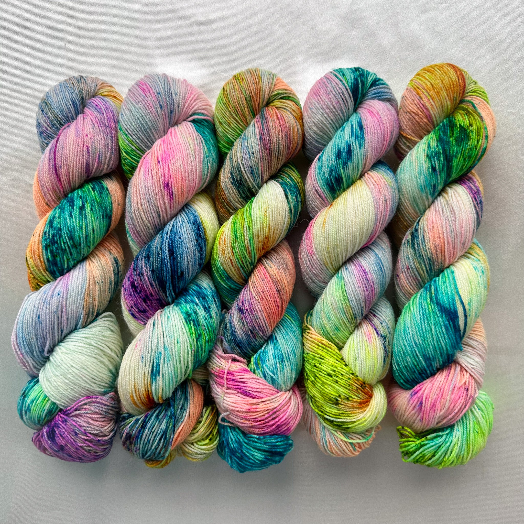 Qing Fibre - Indie Hand-Dyed Yarn and Knitting Patterns