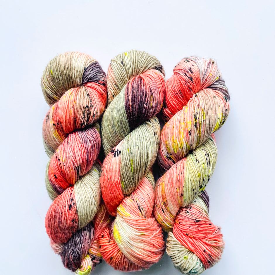 Qing Fibre - Indie Hand-Dyed Yarn and Knitting Patterns