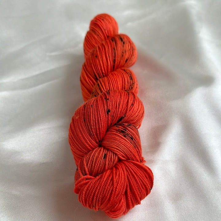 Fingering Weight Yarn | Qing Fibre - Indie Hand-Dyed Yarn